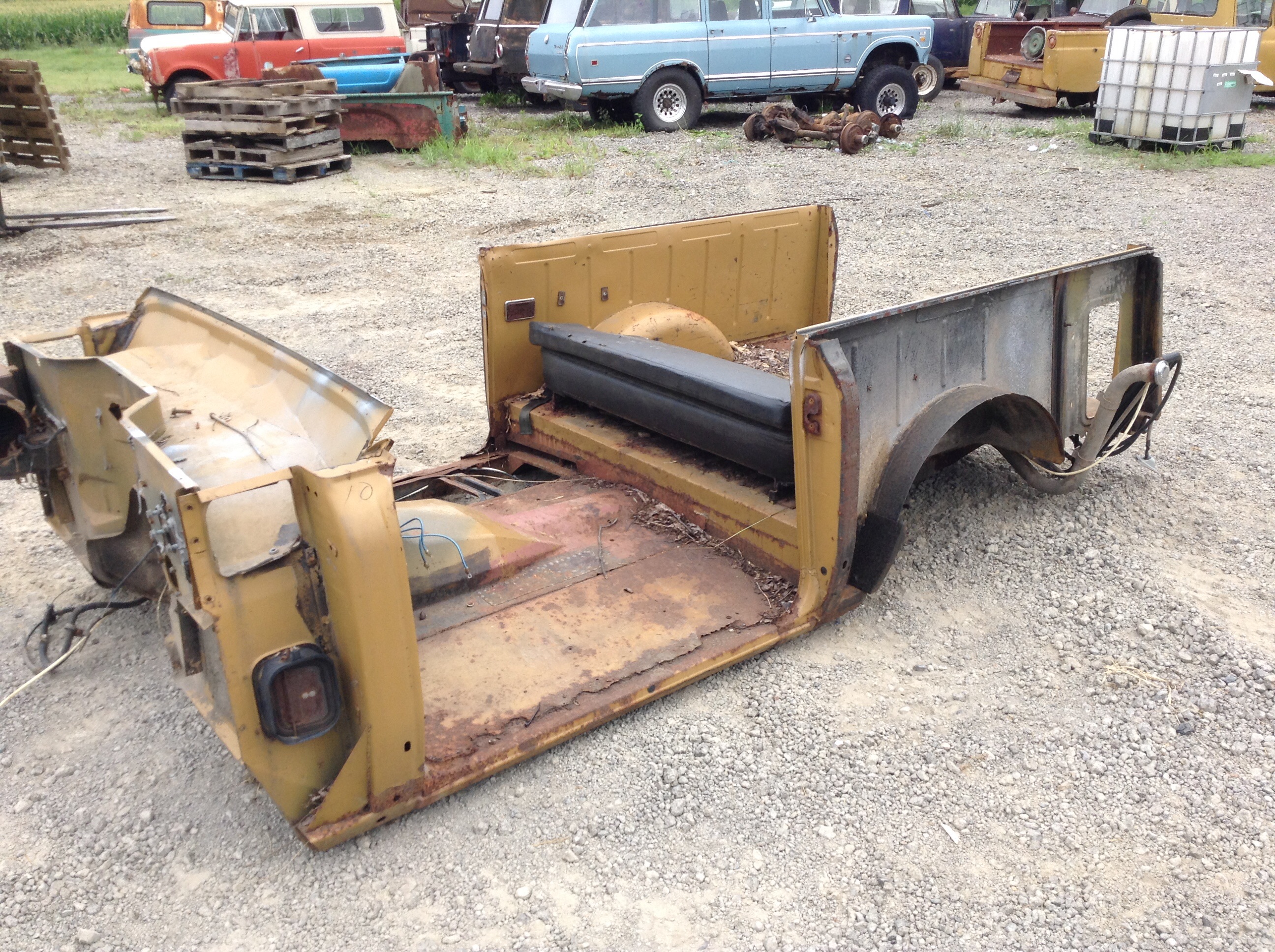 Body Tub - Scout II 100" - IH Scout