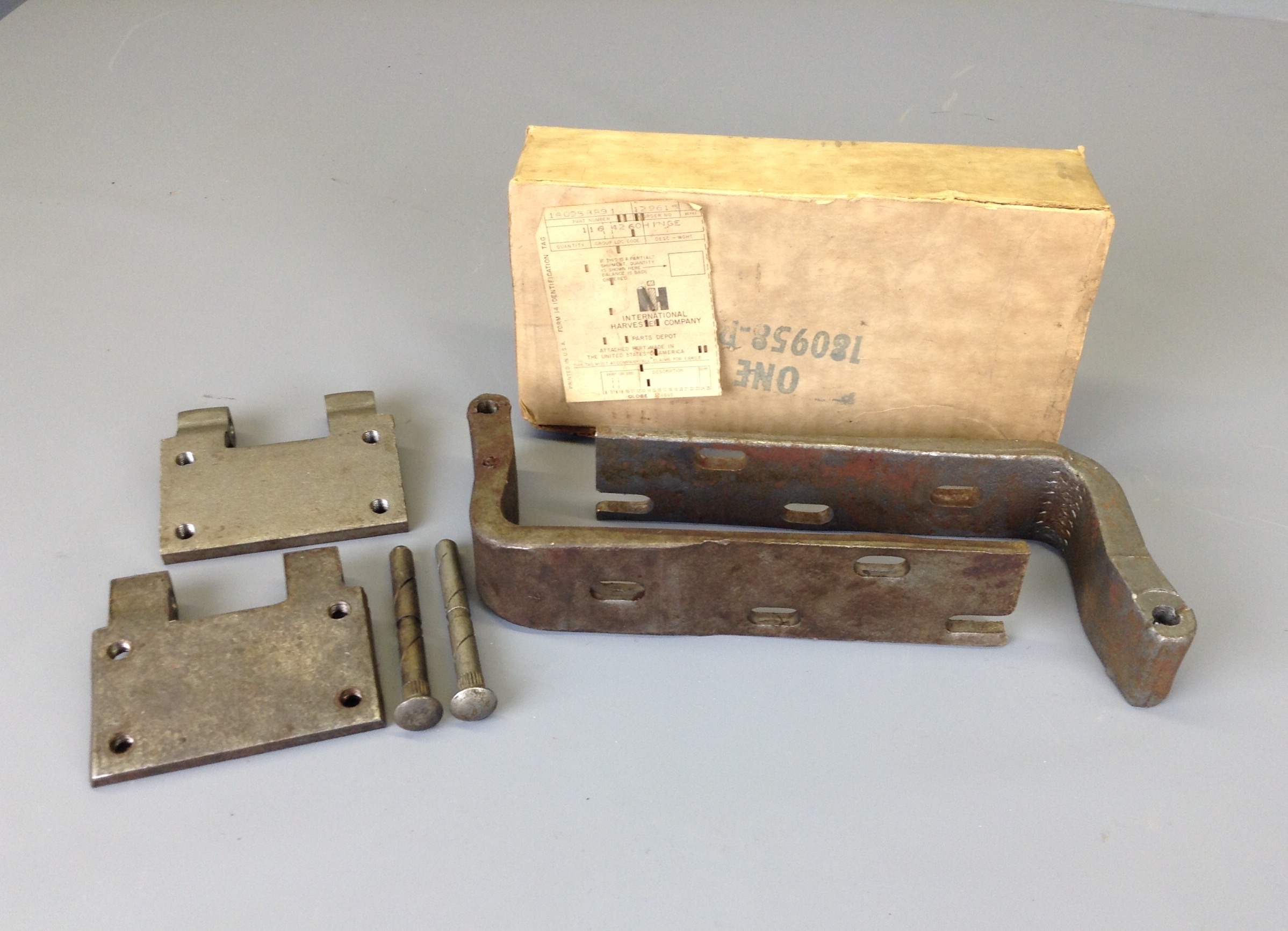 1961-68 IH Pickup / Travelall Lower Hinge Kit - NOS - IH Scout