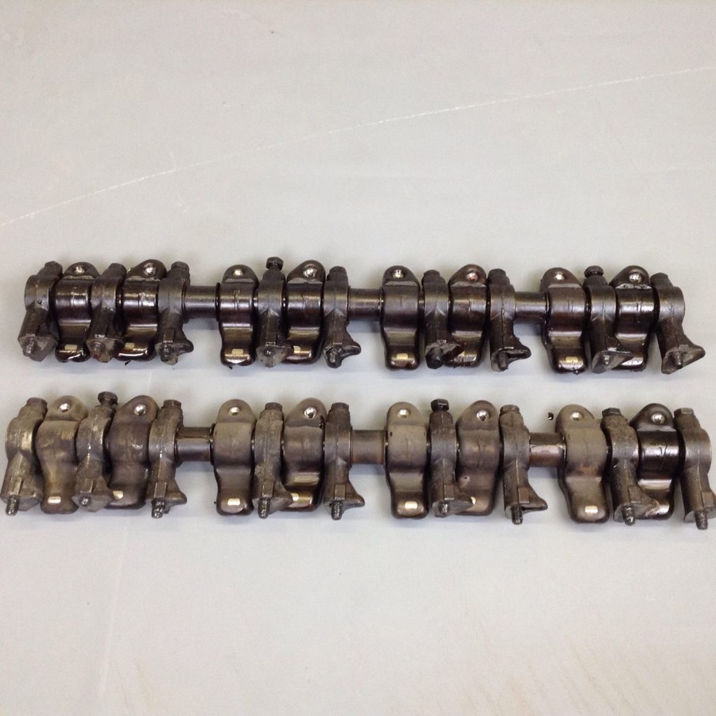 SCOUT V8 BOAT STYLE ROCKER ARM SHAFT ASSEMBLY - 9 STAND - IH Scout