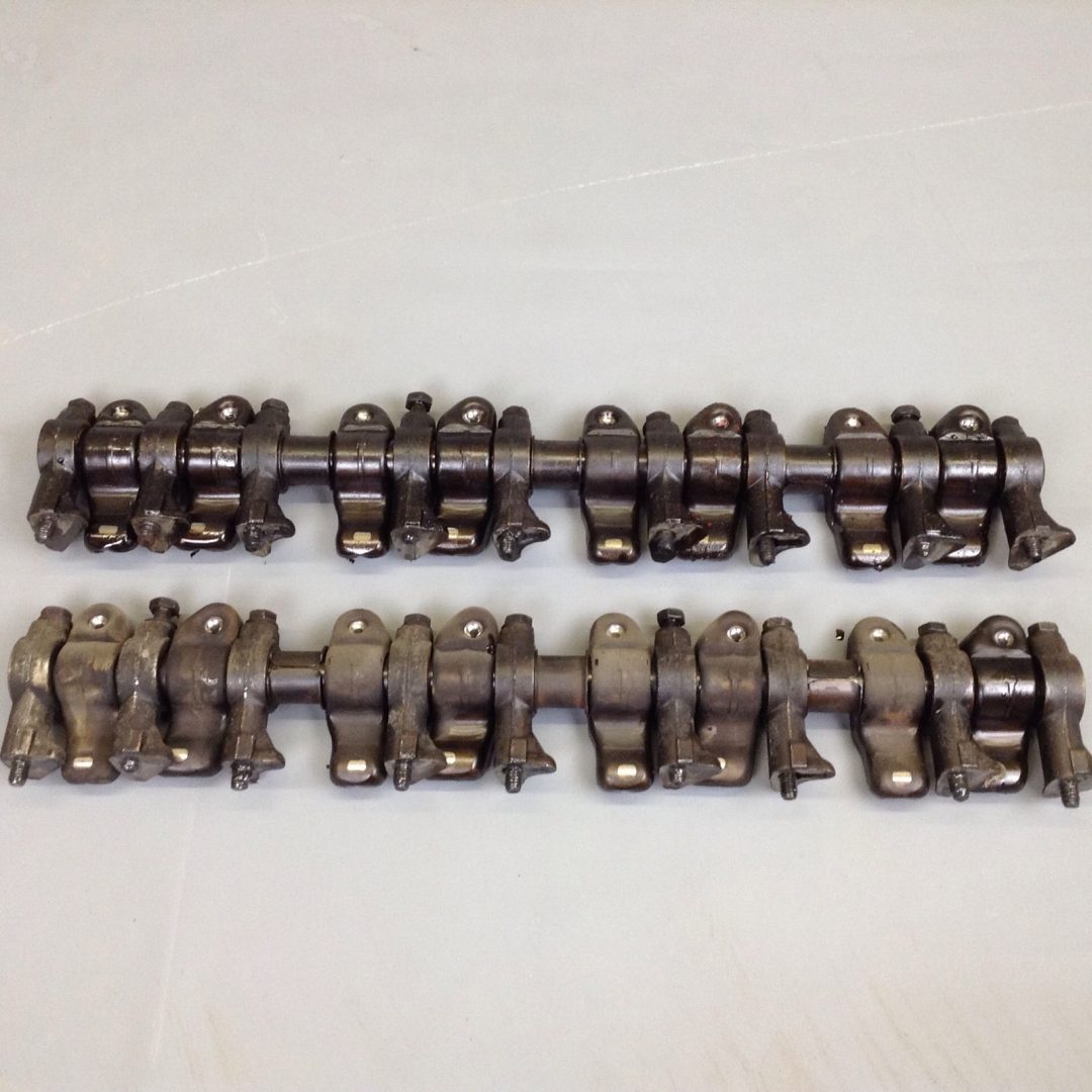 SCOUT V8 BOAT STYLE ROCKER ARM SHAFT ASSEMBLY - 9 STAND - IH Scout