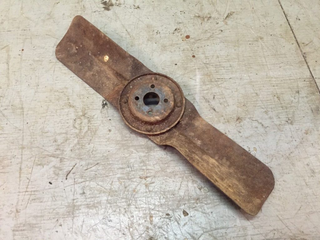 TRUCK 1940'S 40'S K KB SERIES TWO BLADE FAN - IH Scout