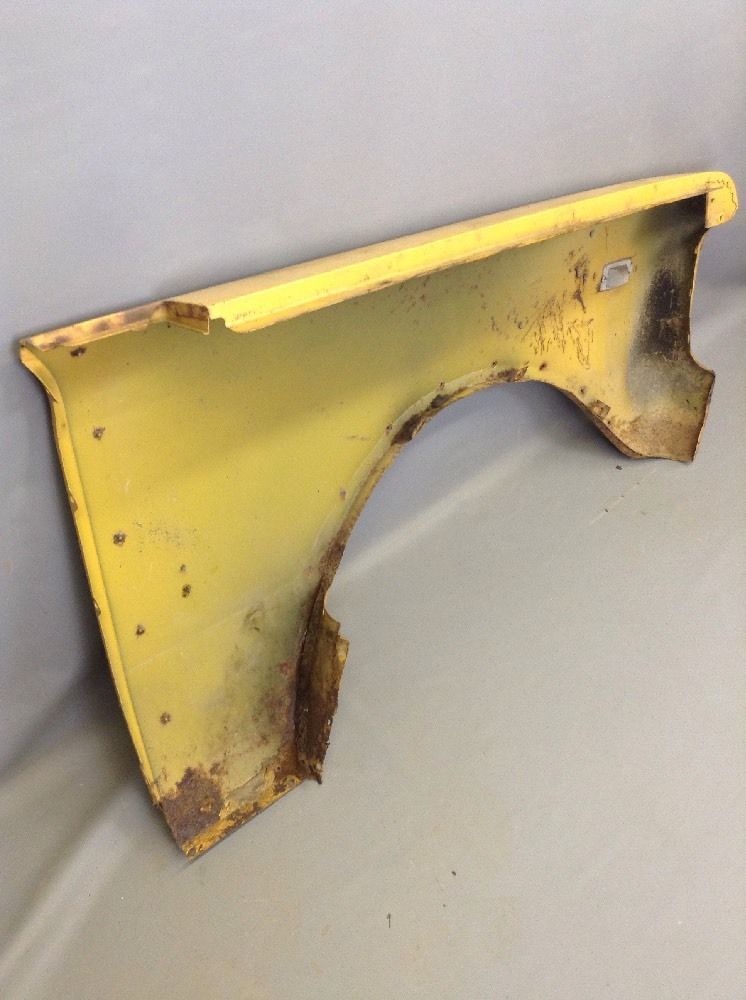 IH Scout II Fender 1972-80 - IH Scout