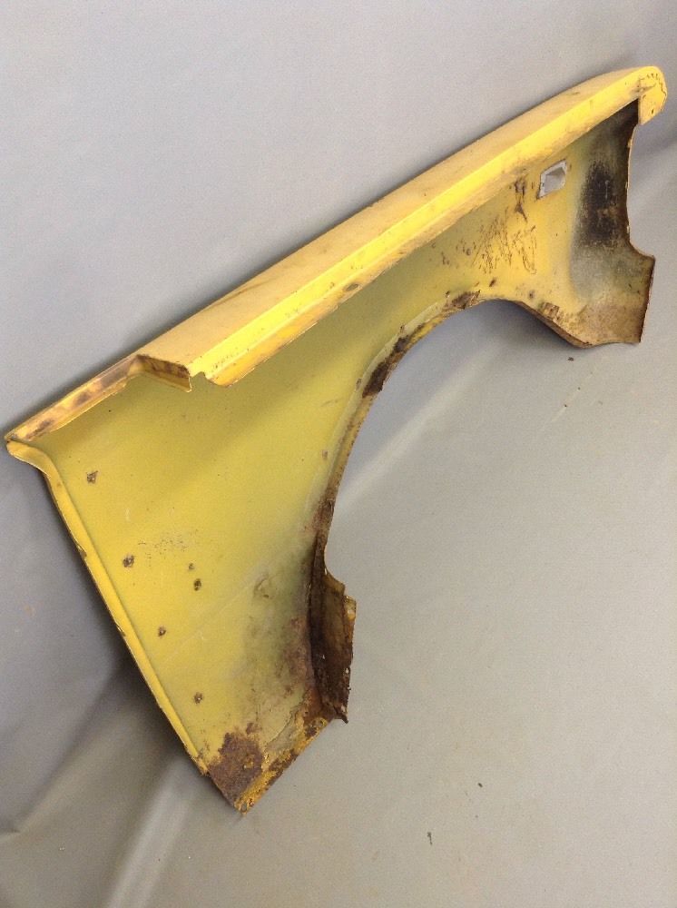 IH Scout II Fender 1972-80 - IH Scout