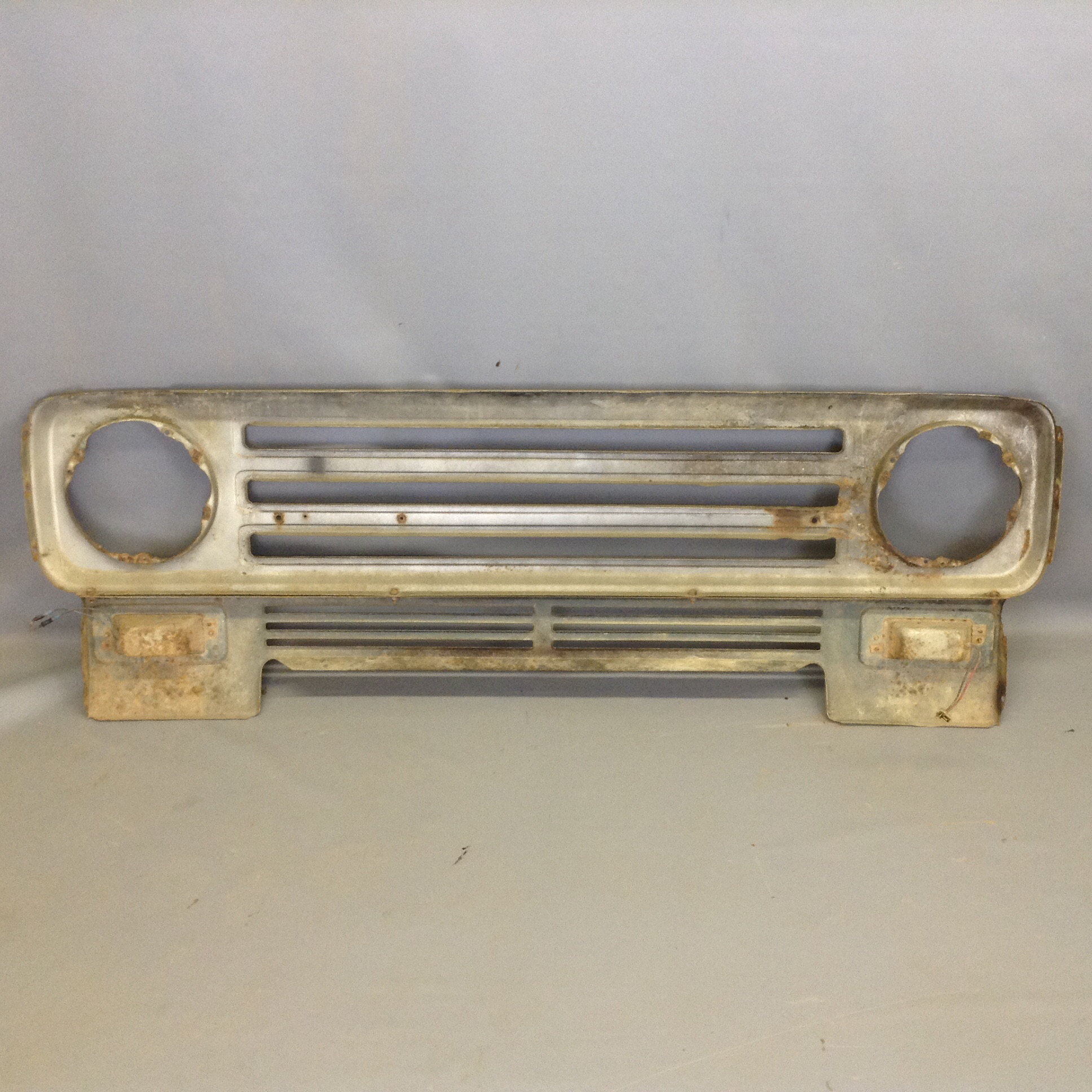 1971-1972 Scout Grille - IH Scout