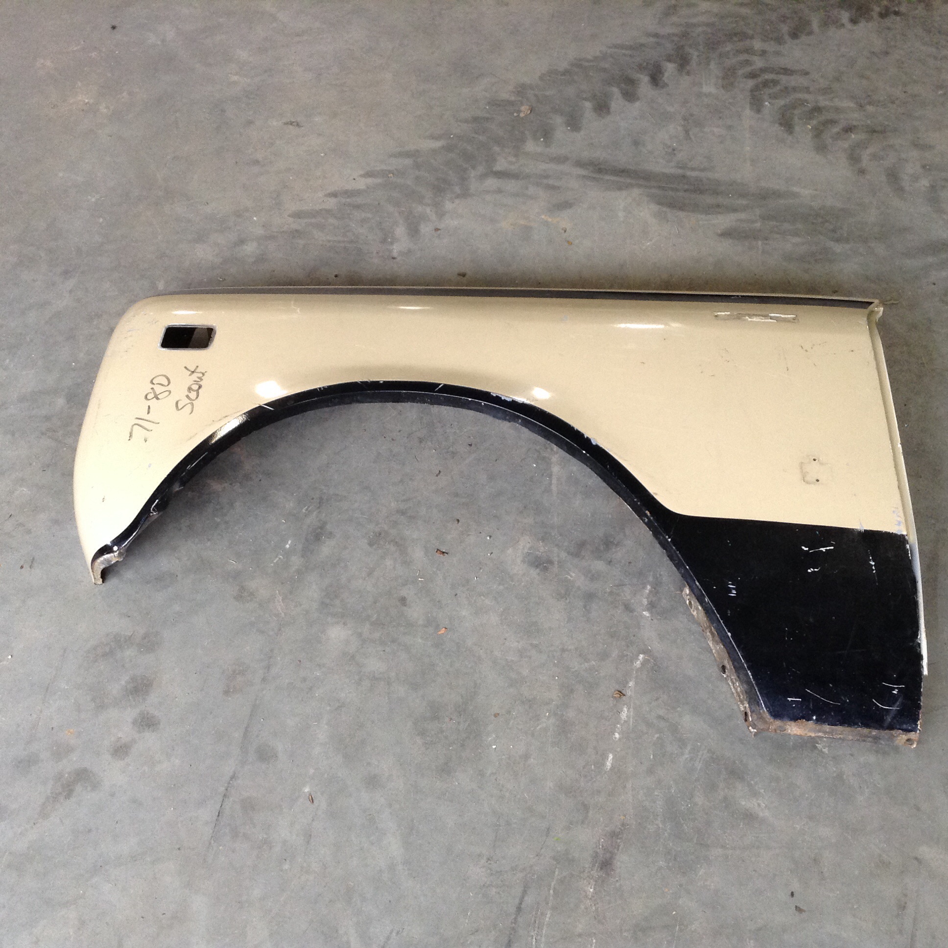 Scout II Drivers Side Fender - Rust free excellent condition - IH Scout